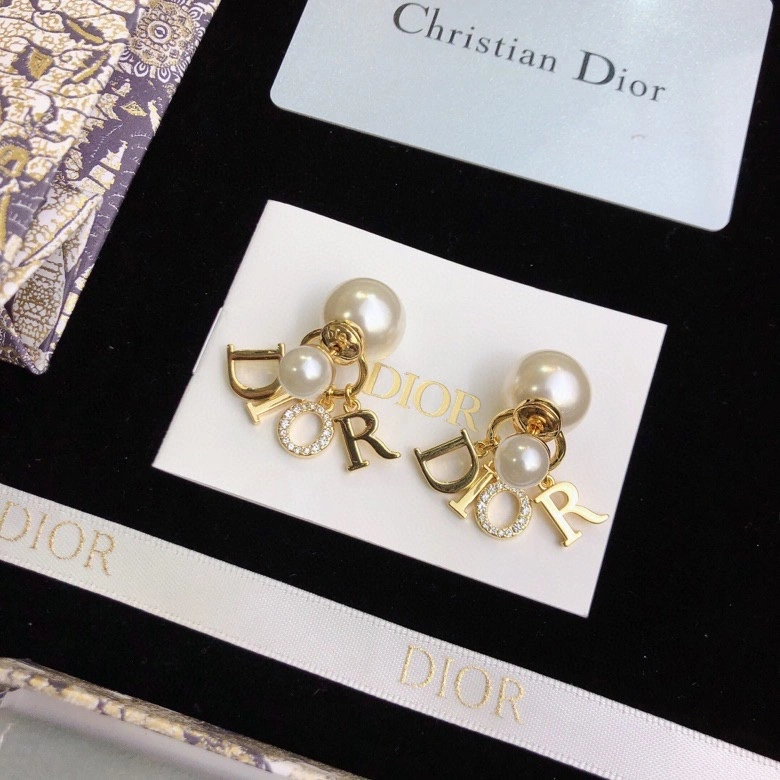 Discounted Christian Dior Earrings