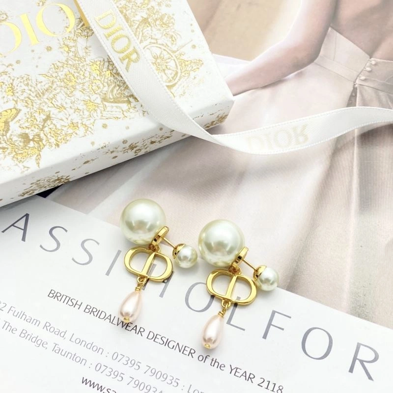 Economical Christian Dior Earrings