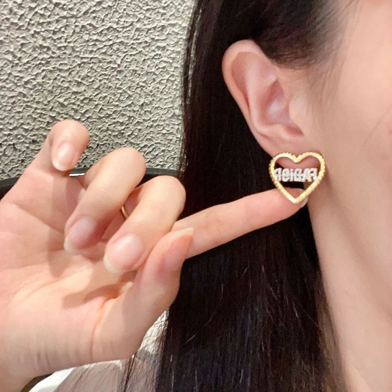 Top match Christian Dior Earrings
