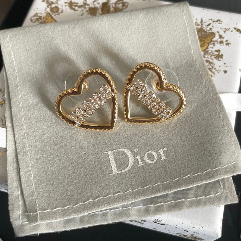 Top match Christian Dior Earrings