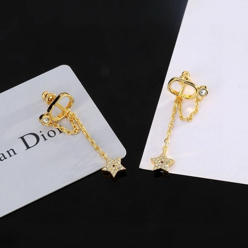 Low-cost Christian Dior Earrings