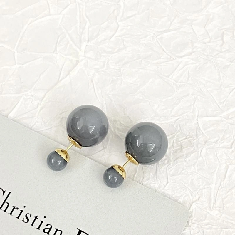 Bargain Christian Dior Earrings