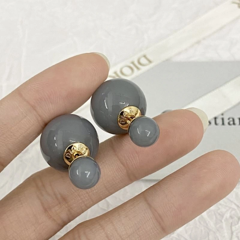 Bargain Christian Dior Earrings
