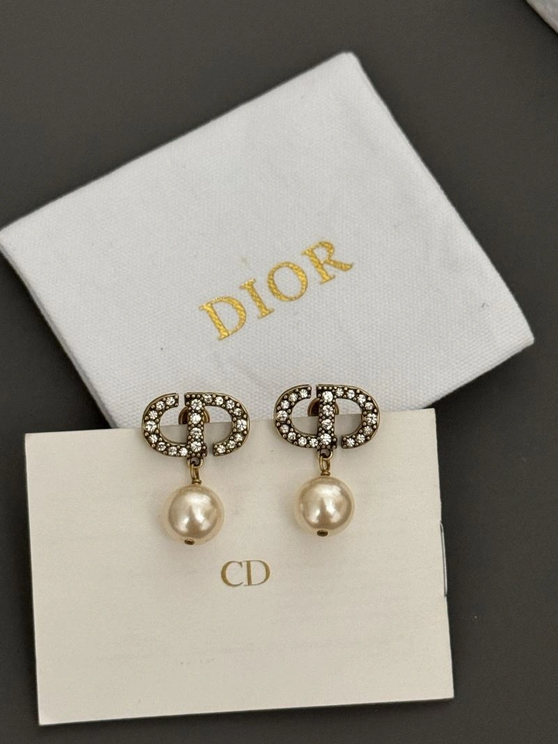 Cut-rate Christian Dior Earrings