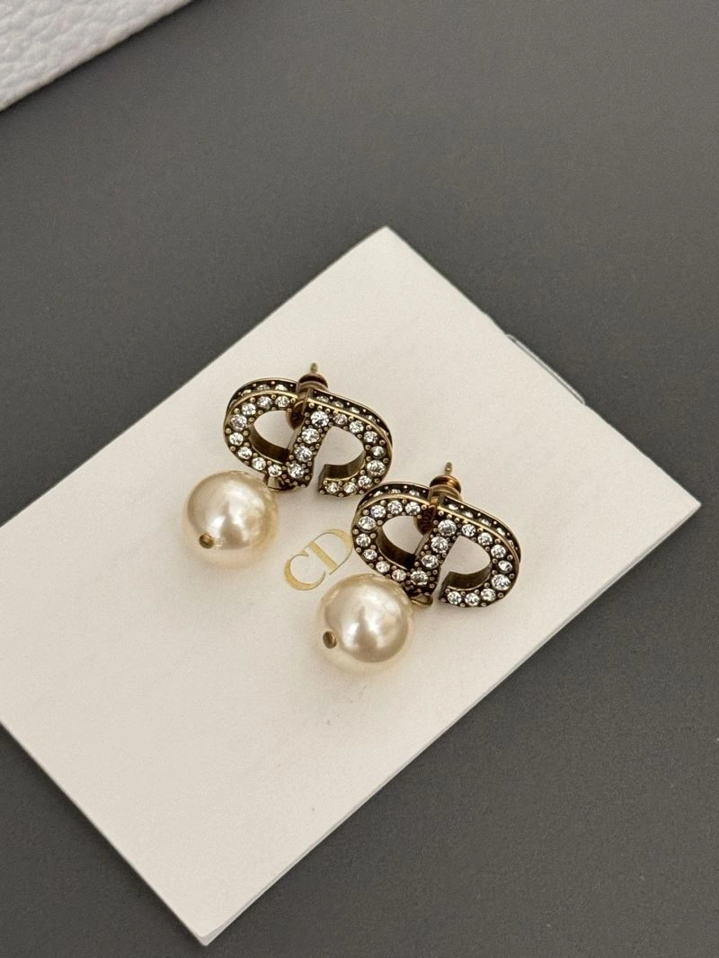 Cut-rate Christian Dior Earrings