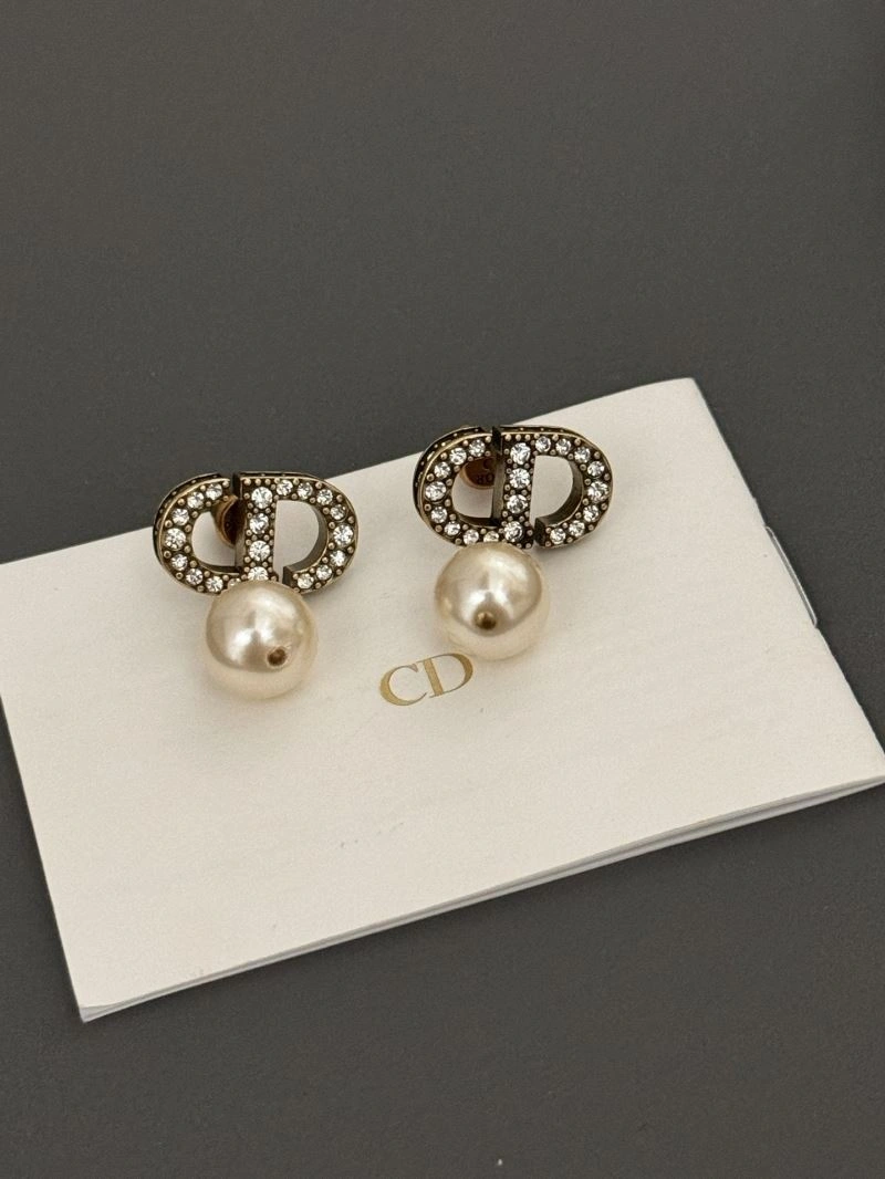 Cut-rate Christian Dior Earrings