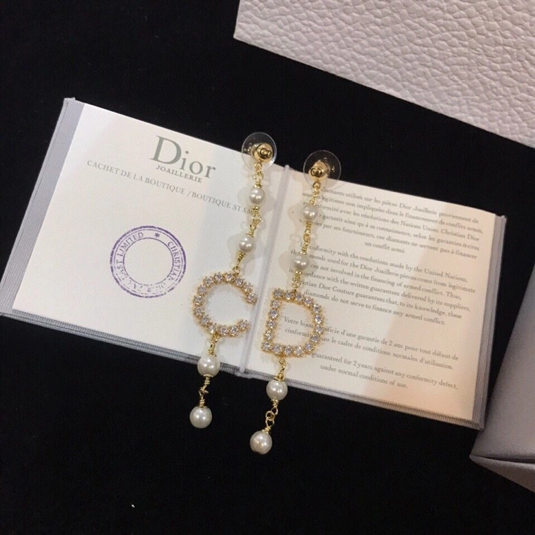 Indistinguishable Christian Dior Earrings