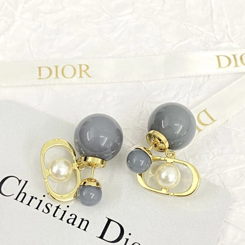 Discounted Christian Dior Earrings