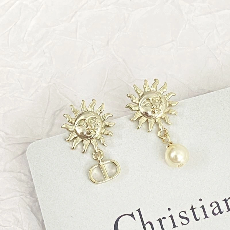 Legit Christian Dior Earrings
