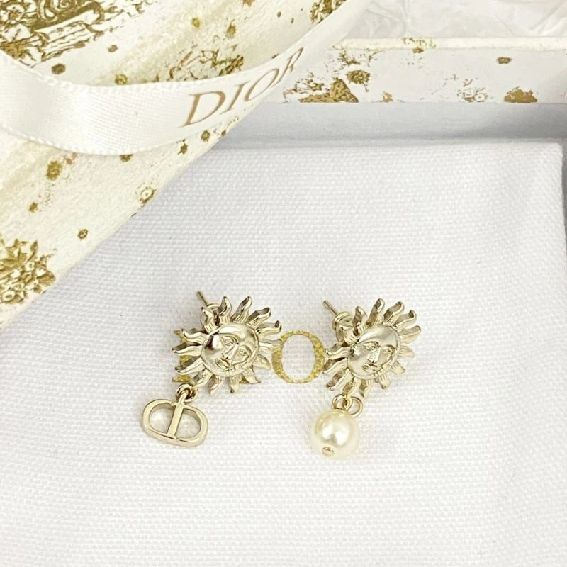 Legit Christian Dior Earrings