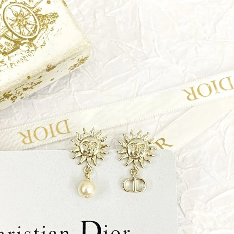 Legit Christian Dior Earrings