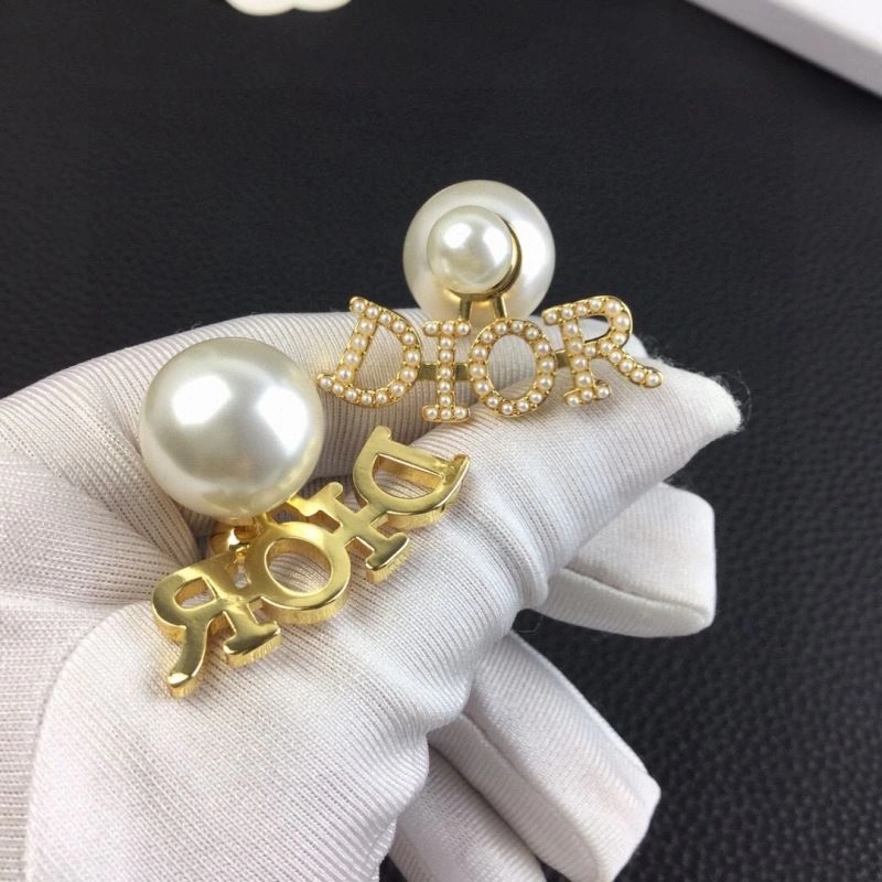 Low-cost Christian Dior Earrings