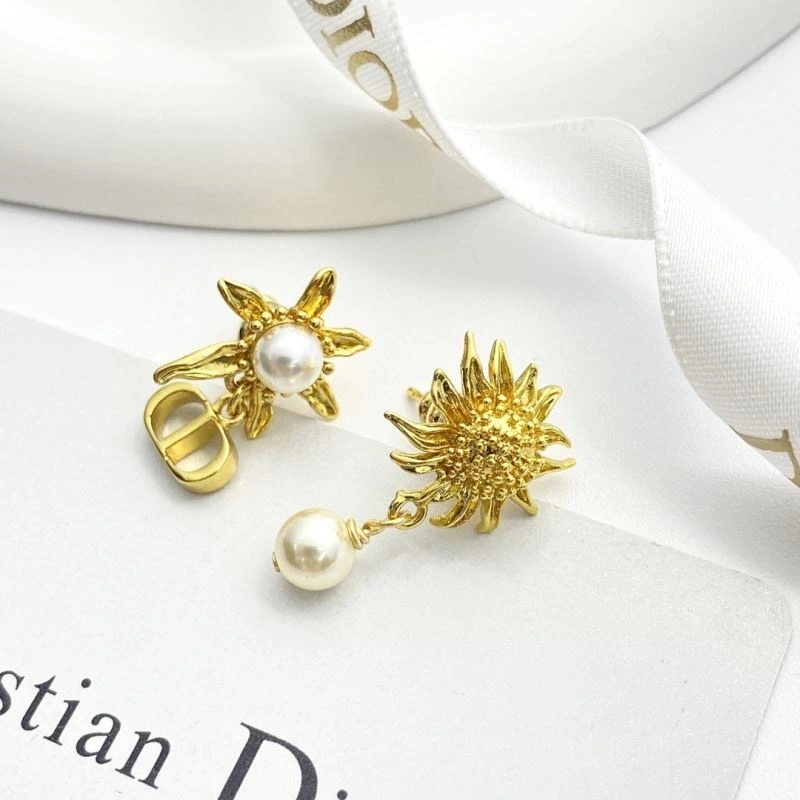 Indistinguishable Christian Dior Earrings