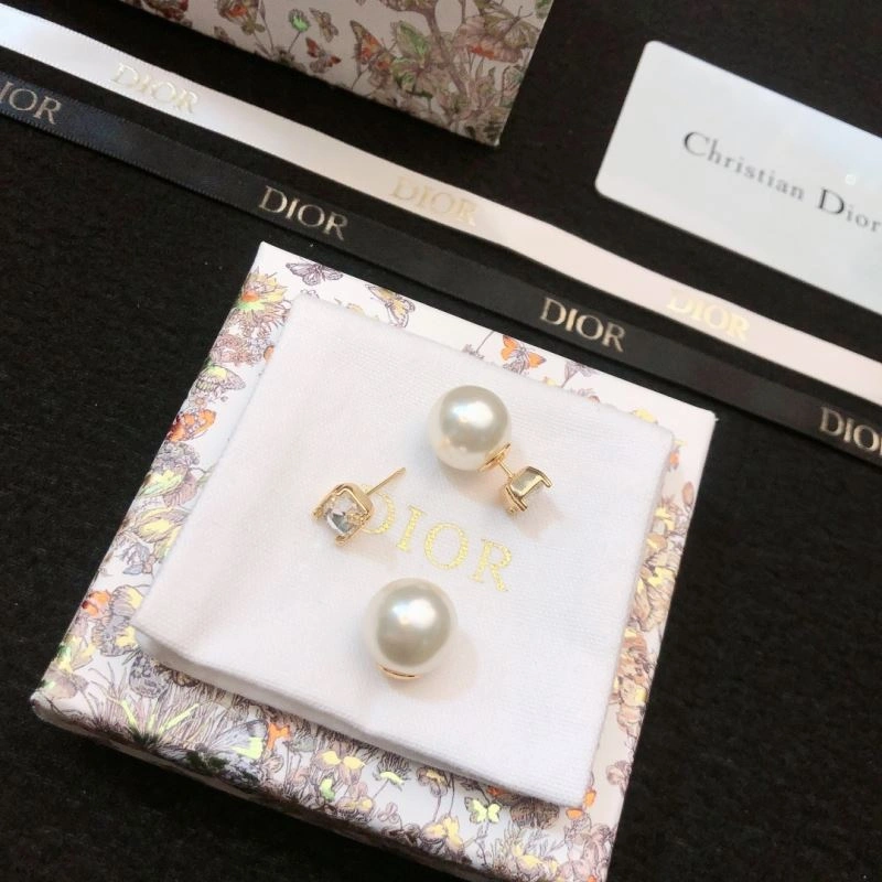 Factory-made Christian Dior Earrings