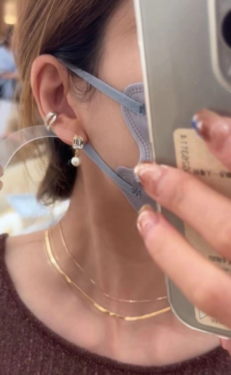 Inexpensive Christian Dior Earrings