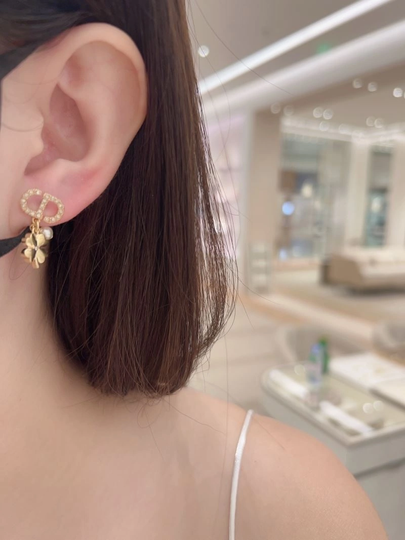 Value-priced Christian Dior Earrings