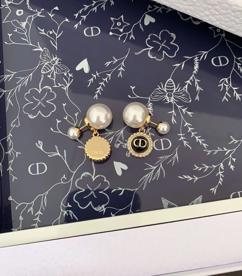 Inexpensive Christian Dior Earrings