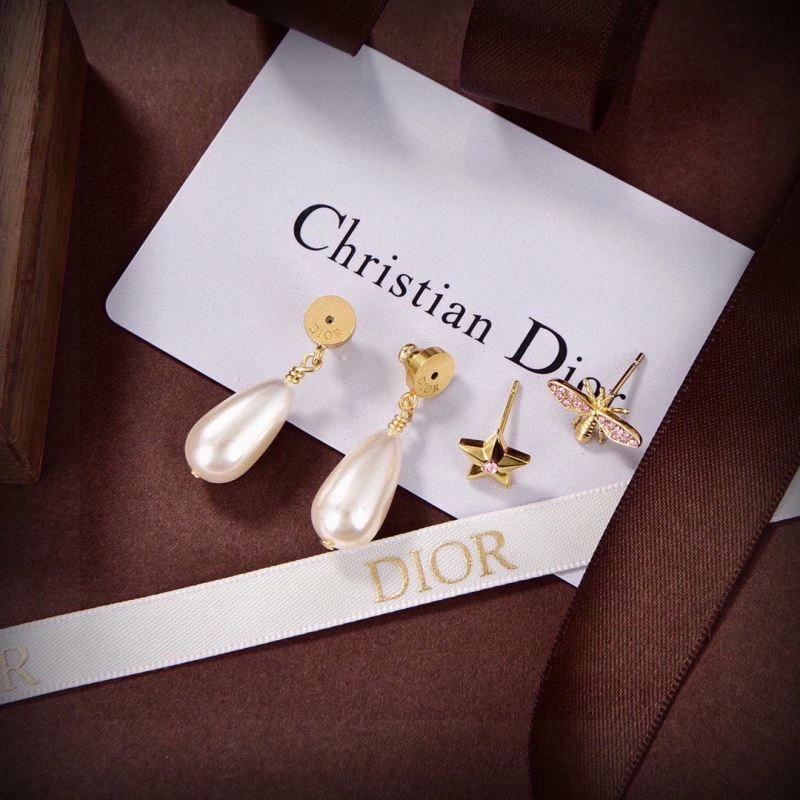 Low-cost Christian Dior Earrings