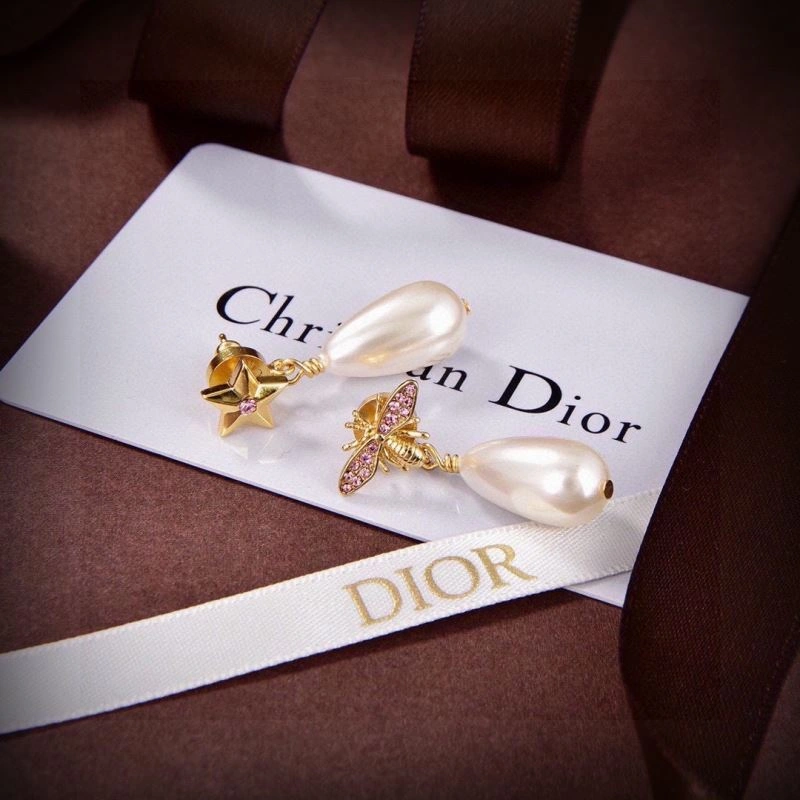 Low-cost Christian Dior Earrings