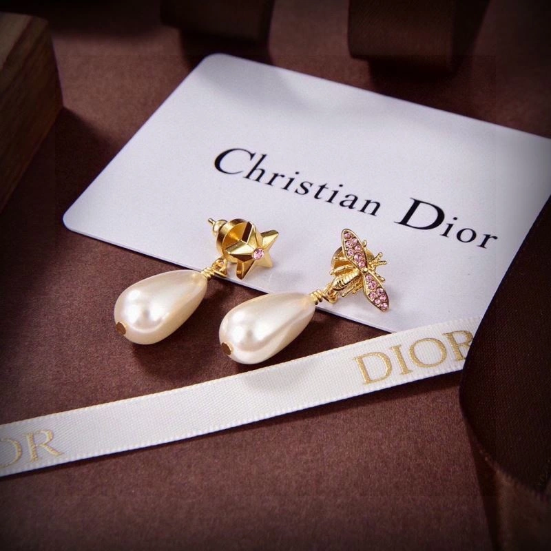 Low-cost Christian Dior Earrings