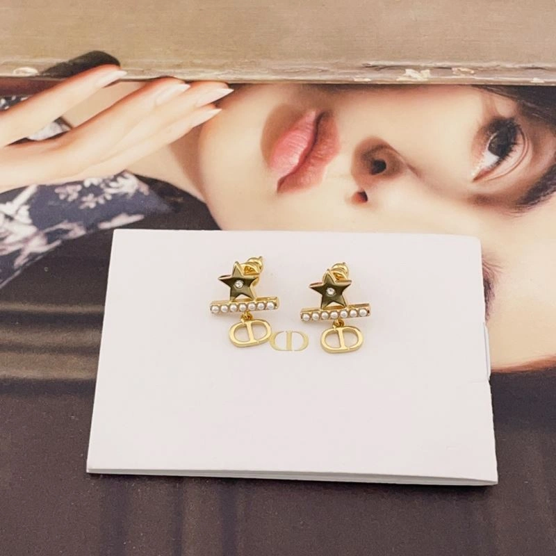 Top match Christian Dior Earrings
