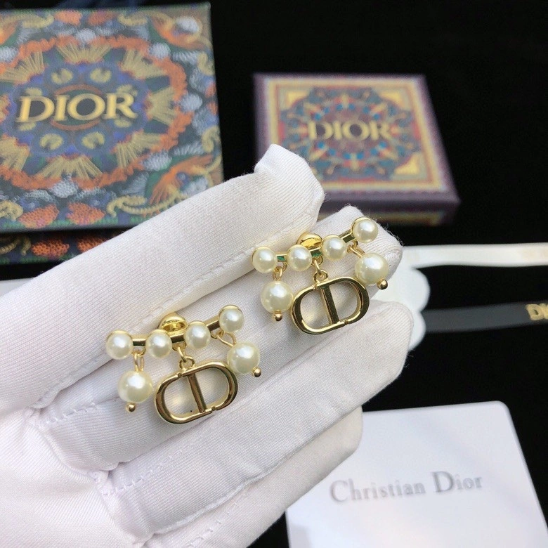 Indistinguishable Christian Dior Earrings
