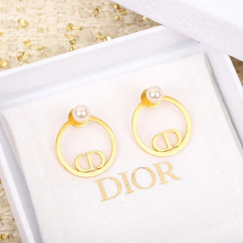 Top match Christian Dior Earrings