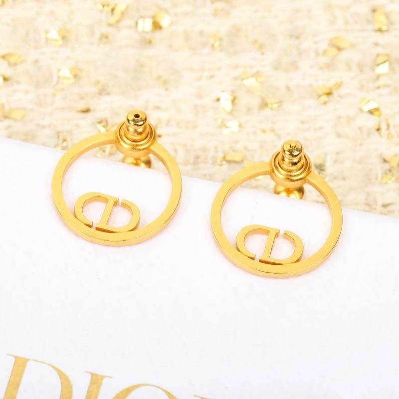 Top match Christian Dior Earrings