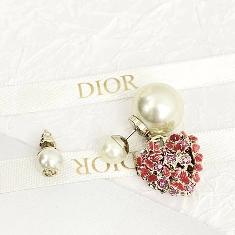 Inexpensive Christian Dior Earrings