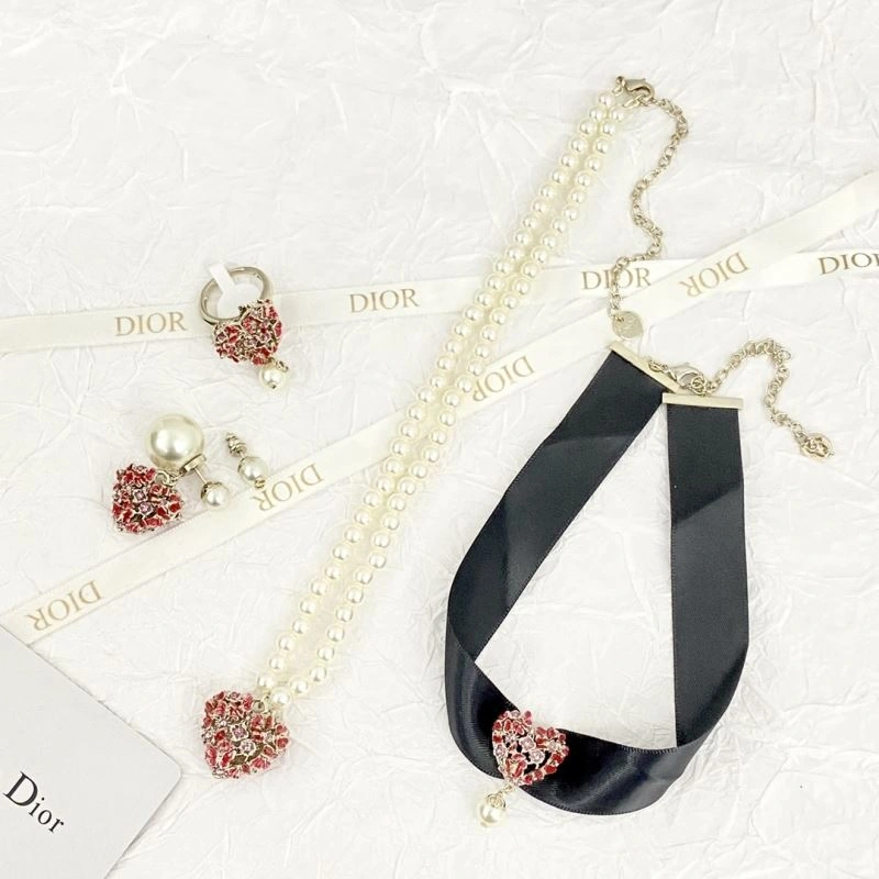 Inexpensive Christian Dior Earrings