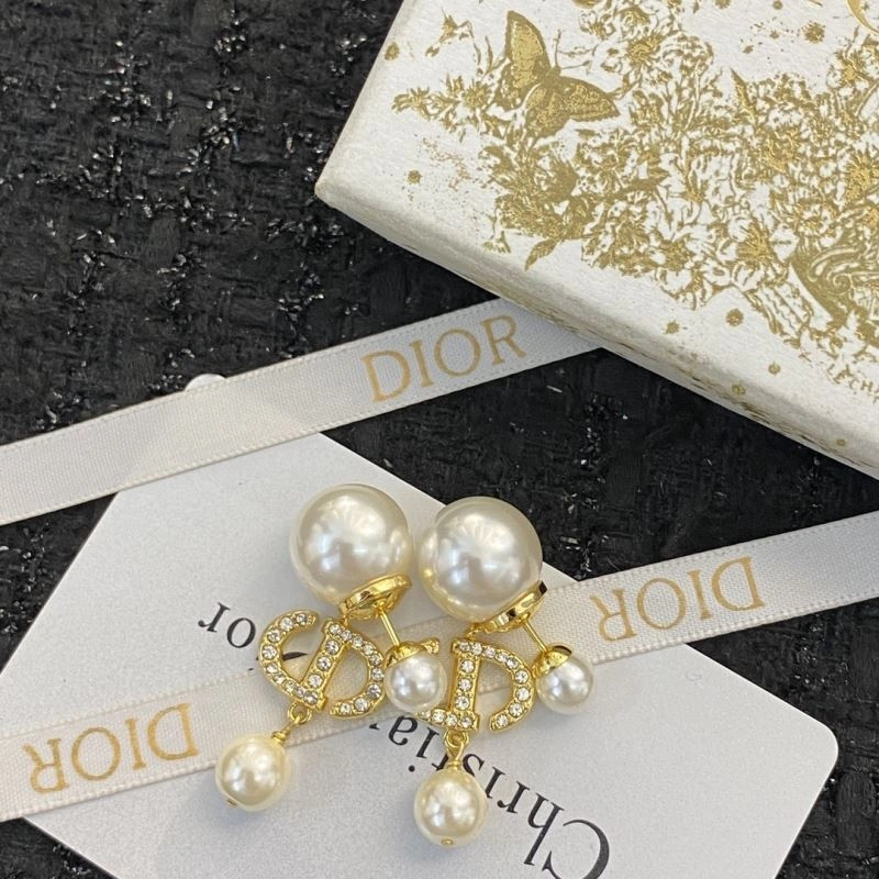 Indistinguishable Christian Dior Earrings
