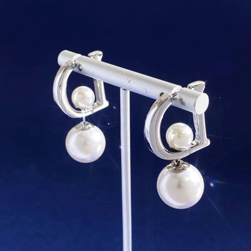 Reasonably priced Christian Dior Earrings