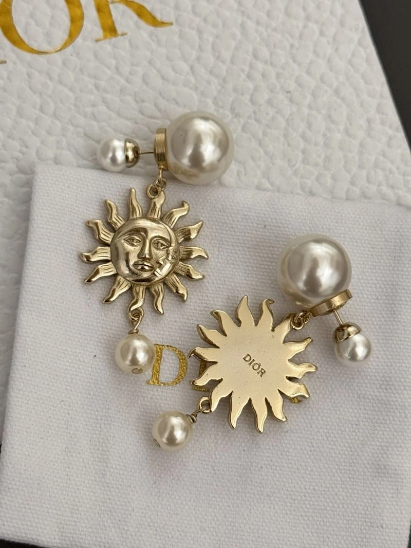 High fidelity Christian Dior Earrings