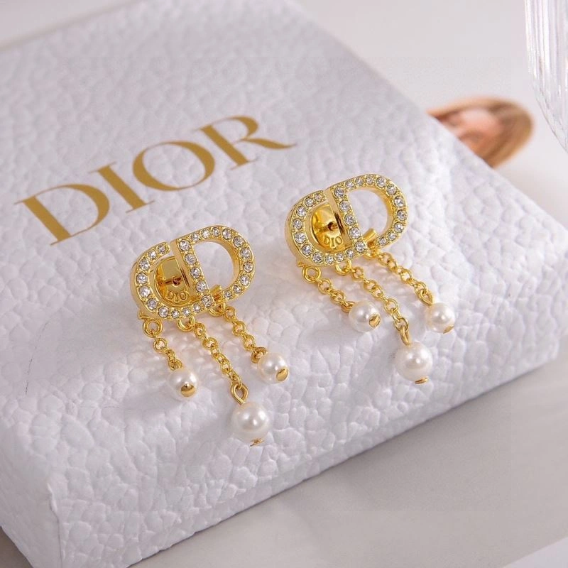Cut-rate Christian Dior Earrings