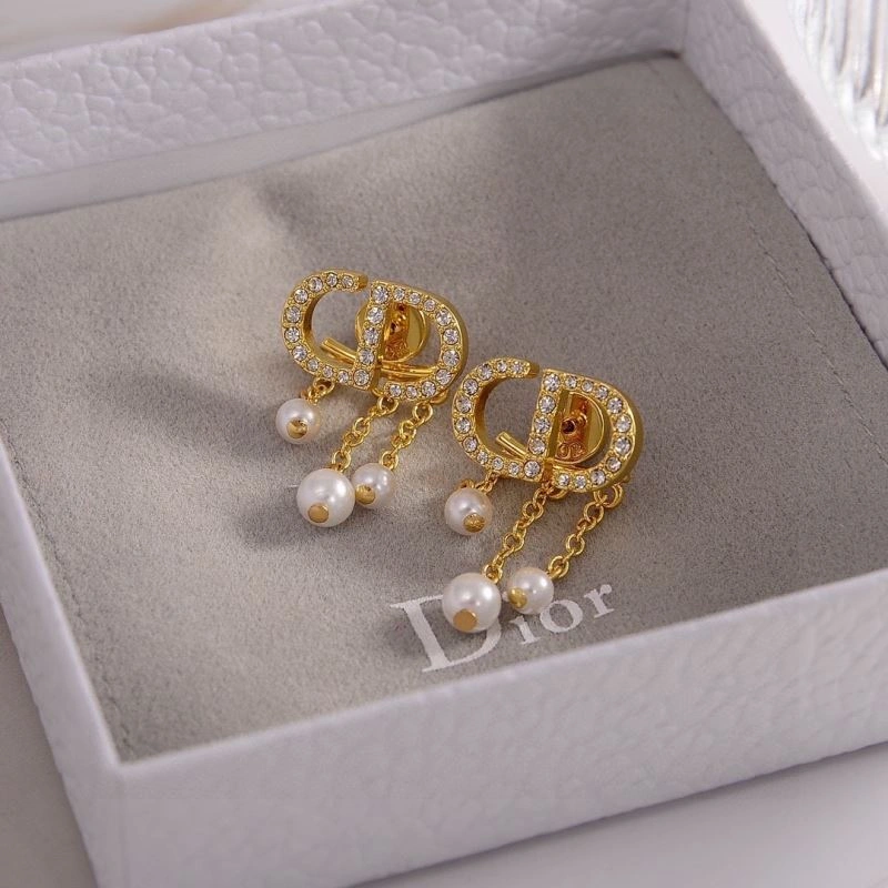 Cut-rate Christian Dior Earrings