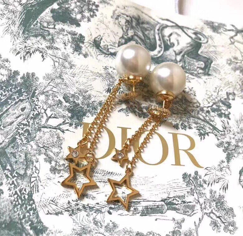 Legit Christian Dior Earrings