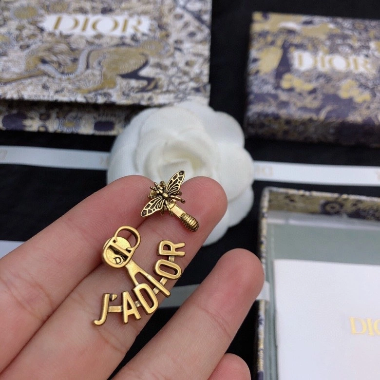 Indistinguishable Christian Dior Earrings