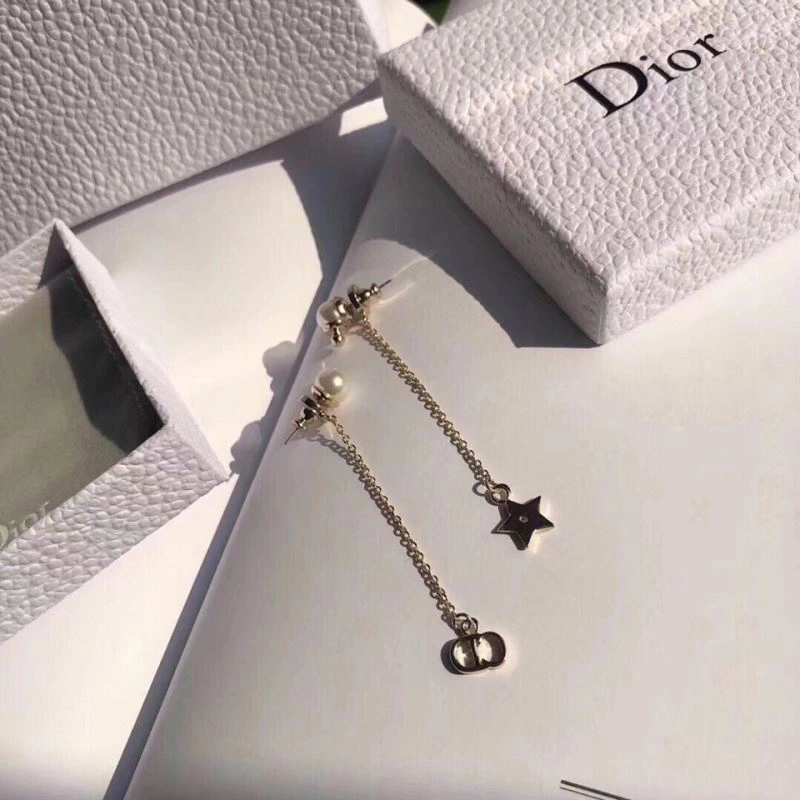 Low-cost Christian Dior Earrings
