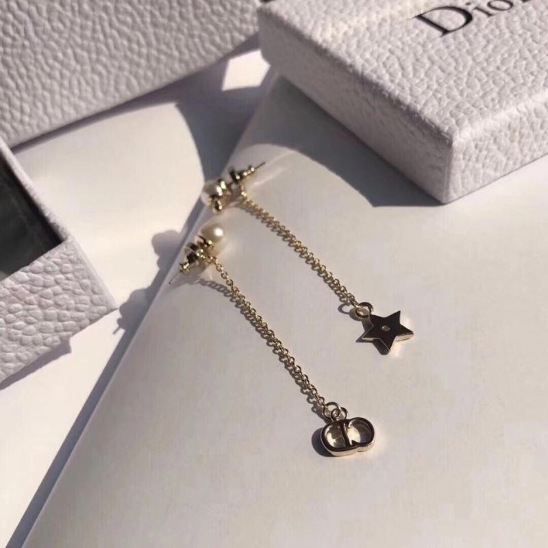 Low-cost Christian Dior Earrings