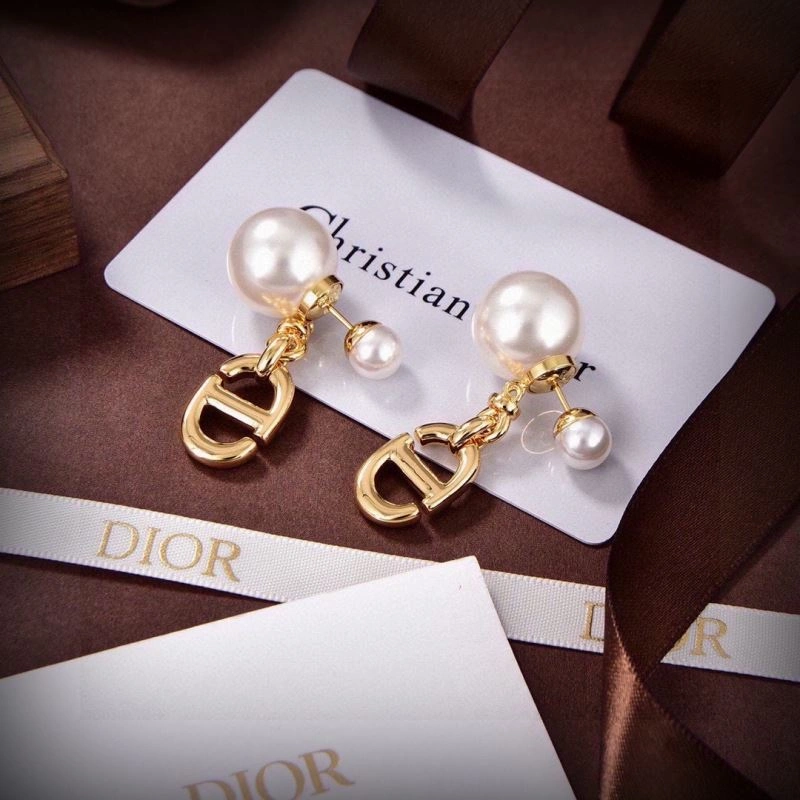 Indistinguishable Christian Dior Earrings