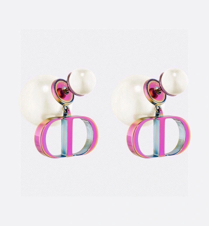 Indistinguishable Christian Dior Earrings