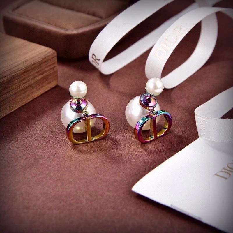 Indistinguishable Christian Dior Earrings