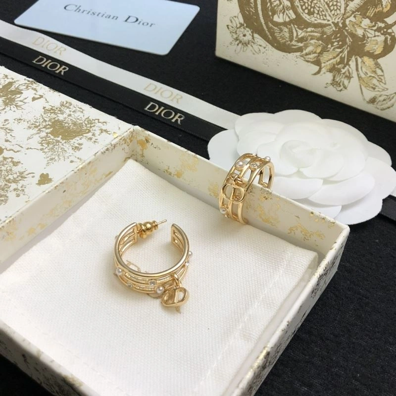 Reasonably priced Christian Dior Earrings