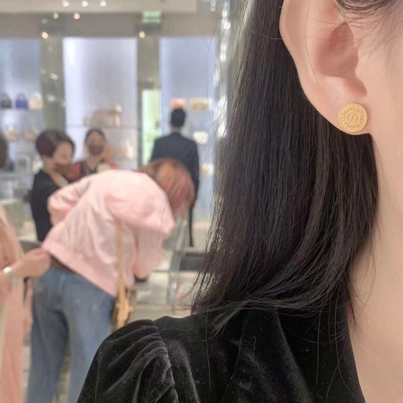 Value-priced Christian Dior Earrings