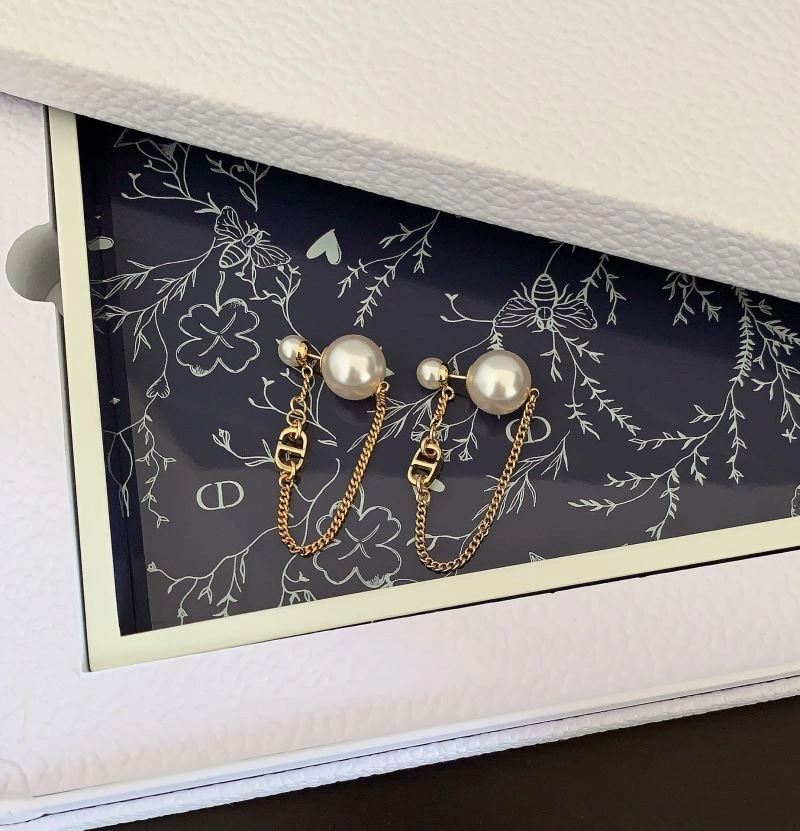 Economical Christian Dior Earrings