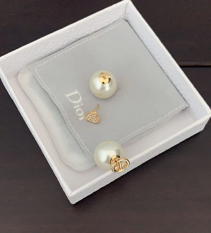 Legit Christian Dior Earrings