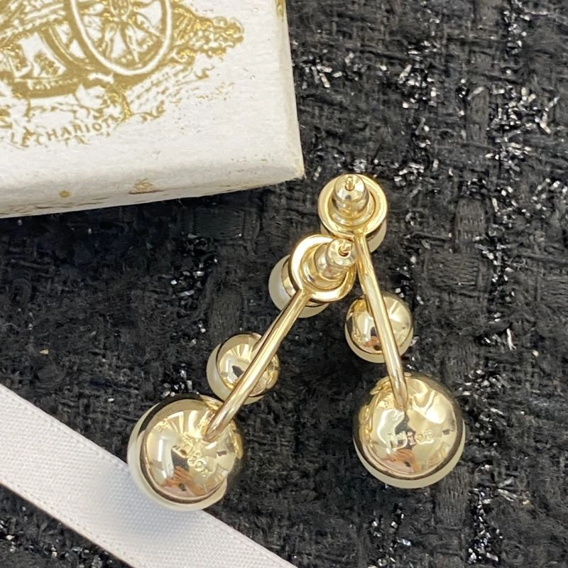 Bargain Christian Dior Earrings