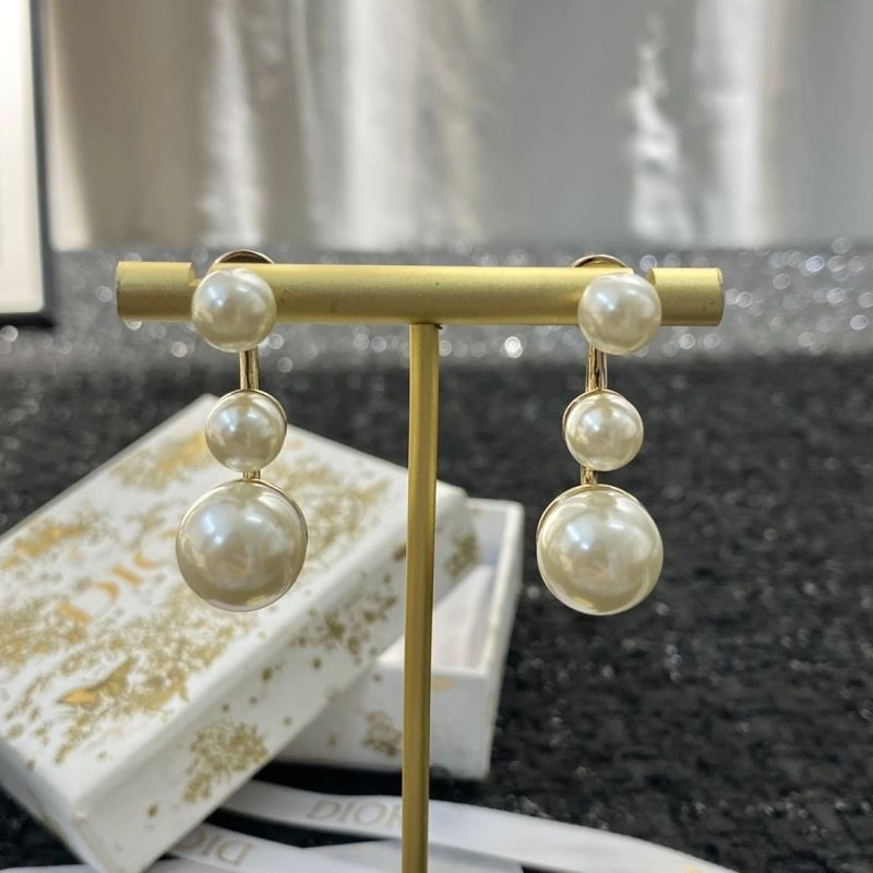 Bargain Christian Dior Earrings