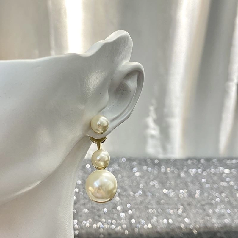 Bargain Christian Dior Earrings