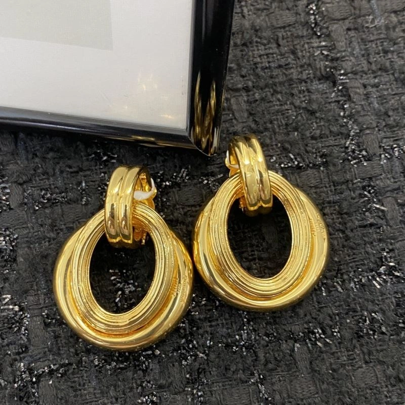 Cut-rate Christian Dior Earrings